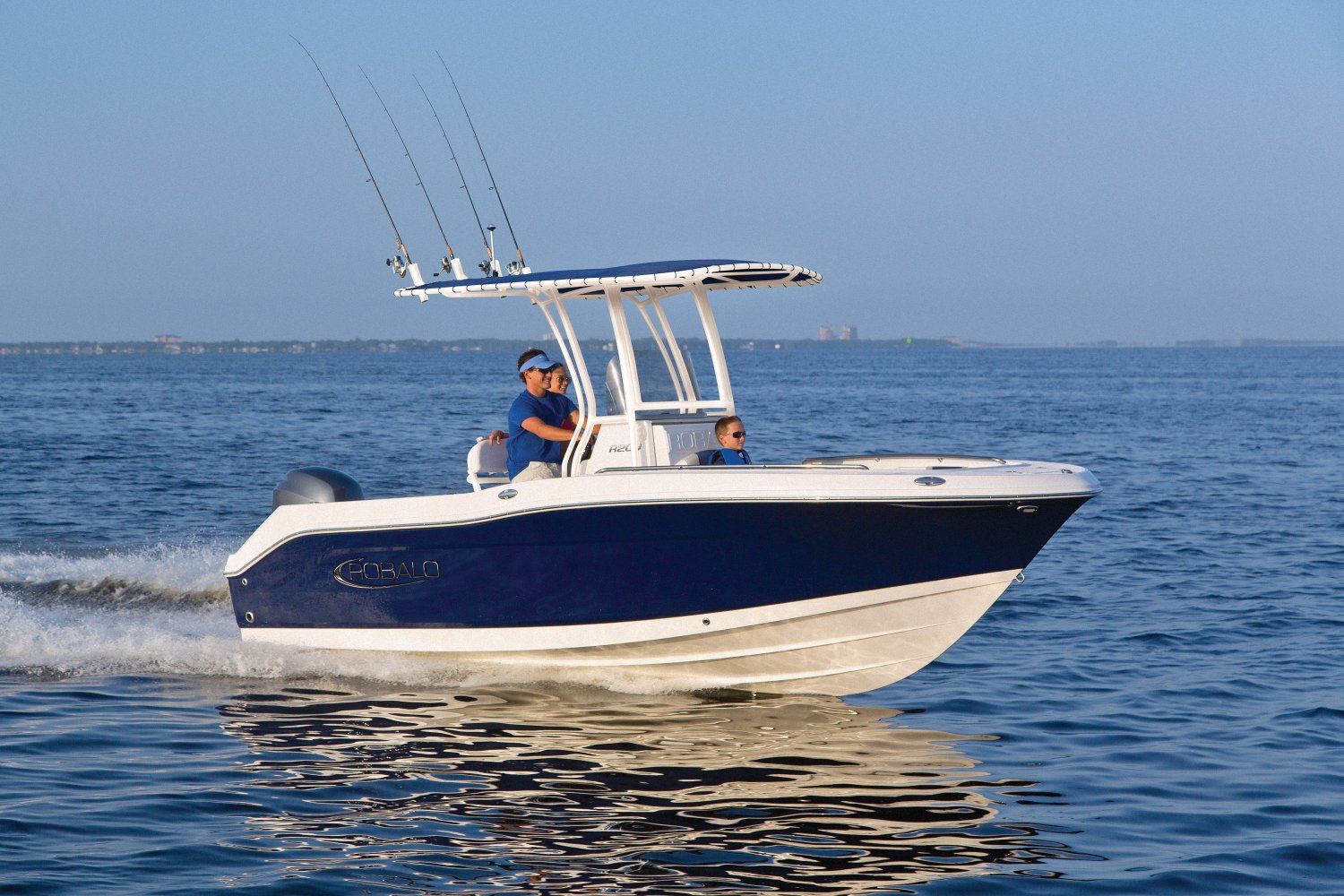 Robalo® Boats For Sale near Portland Maine | Robalo Dealer